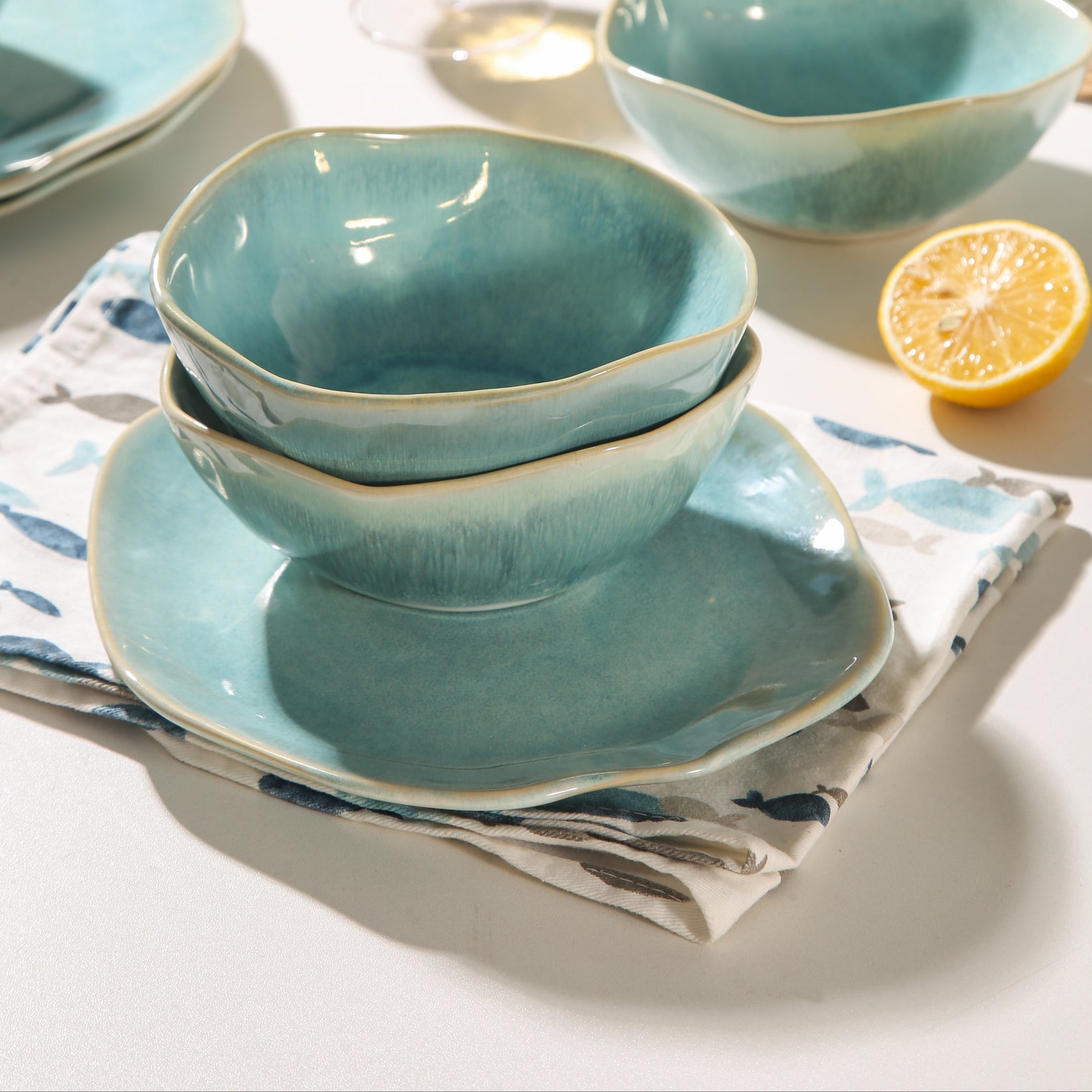 Aqua Blue 16-Piece Organic Dinnerware Set – DECOSIGNATURE