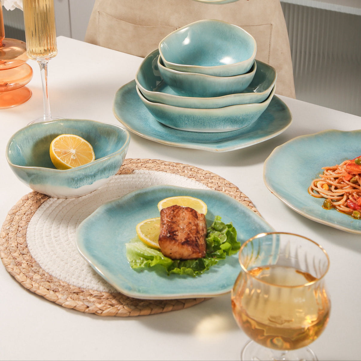Aqua Blue 16-Piece Organic Dinnerware Set – DECOSIGNATURE